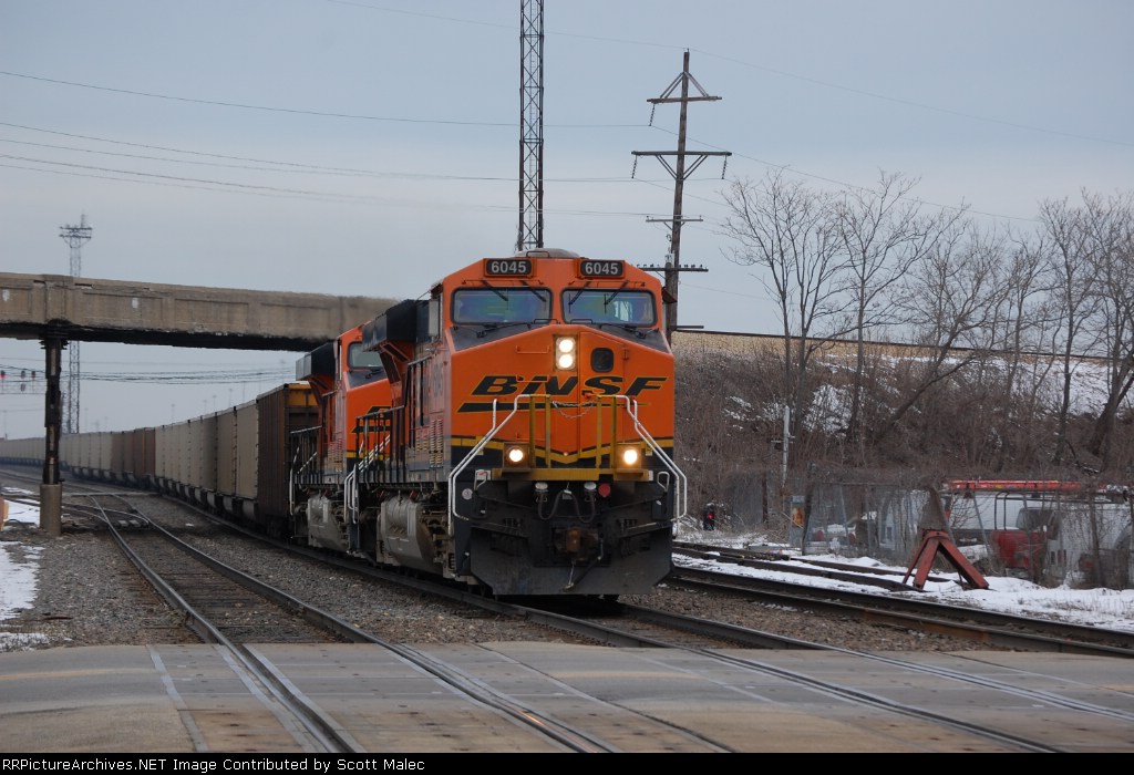 BNSF 6045 & 5922